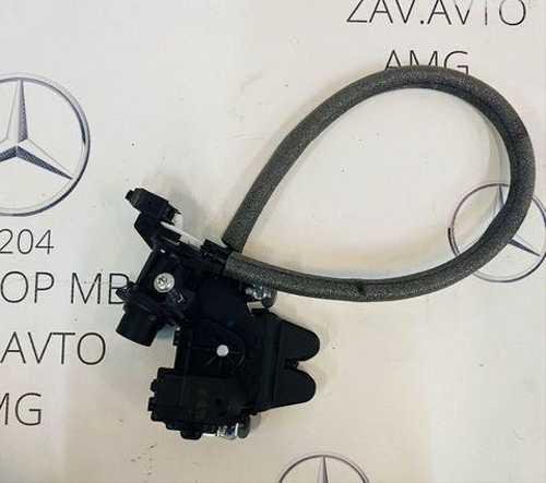 Замок багажника Mercedes W204 W205 W212 W213
