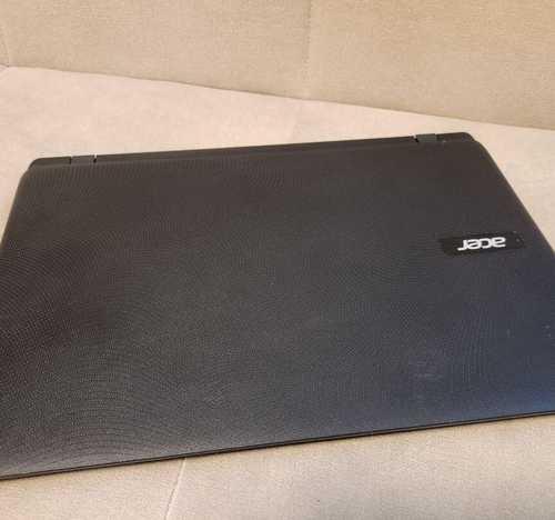 Acer aspire ES1-732