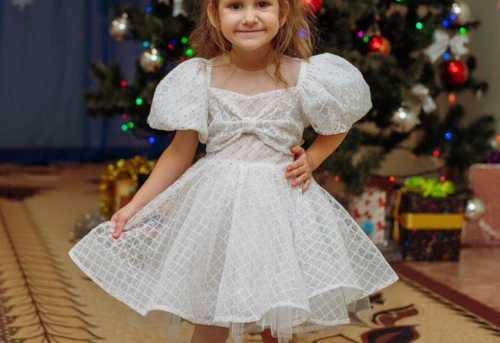 Платье белое пышное 3-4 года