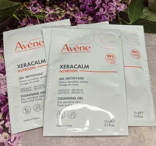 Avene очищающий гель "Xeracalm"