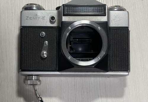 Пленочный фотоаппарат zenit-E