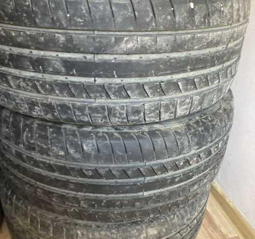 Goodyear 4x4 UG Ice Navi 245/45 R18