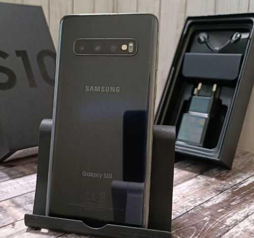 Samsung Galaxy S10, 8/128 ГБ