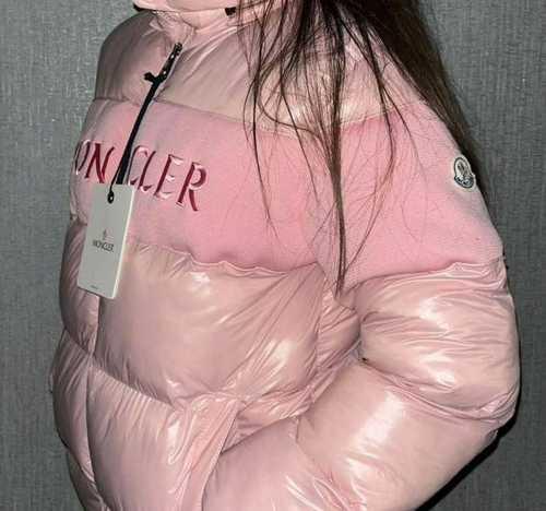 Пуховик moncler розовый