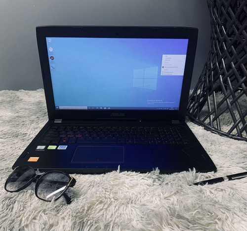 Ноутбук Asus core i7
