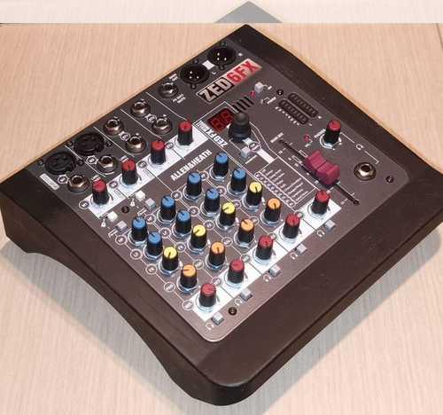 Микшерный пульт Allen Heath 6fx