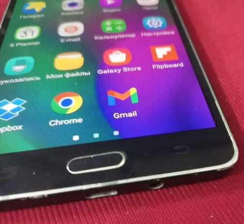Телефон Samsung Galaxy A7 2015 царапинка на экран