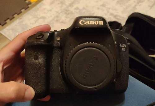 Зеркальный фотоаппарат canon 7d eos