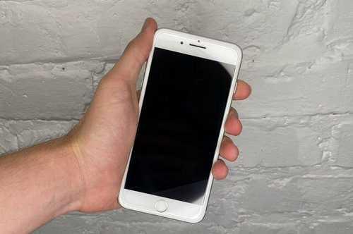 iPhone 8 plus 64gb silver