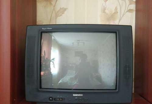 Телевизор и видеокасета