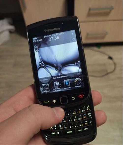 Телефон BlackBerry 9800 Touch