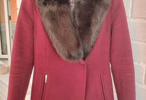 Пальто женское зимнее 42 р-р
