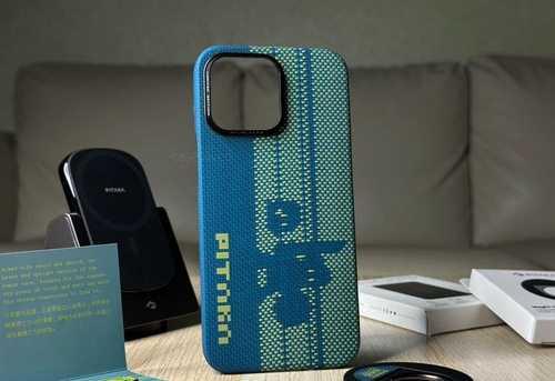 iPhone 14 Pro Max. Pitaka MagEZ Case 3 Pixel Game