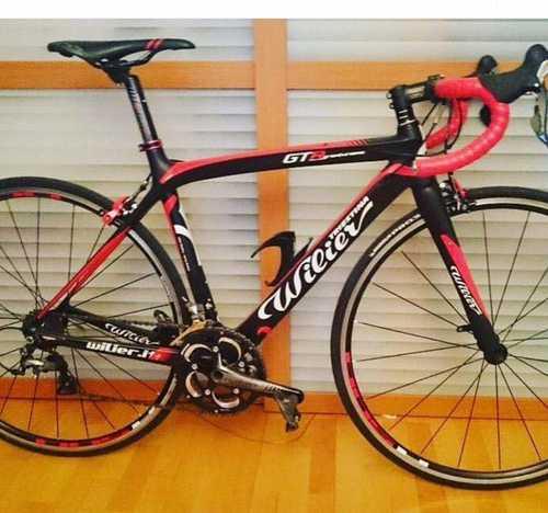 Шоссейный велосипед wilier