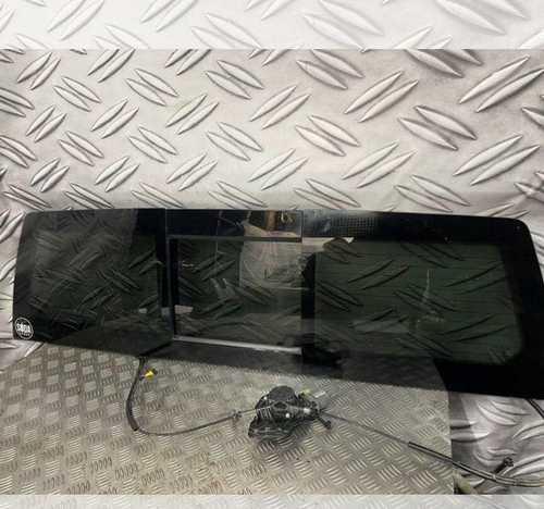 Стекло заднее Dodge Ram 1500 2019