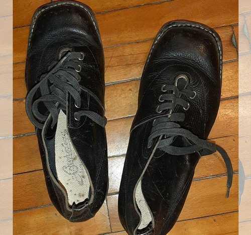 Лыжные ботинки советские "Скороход"