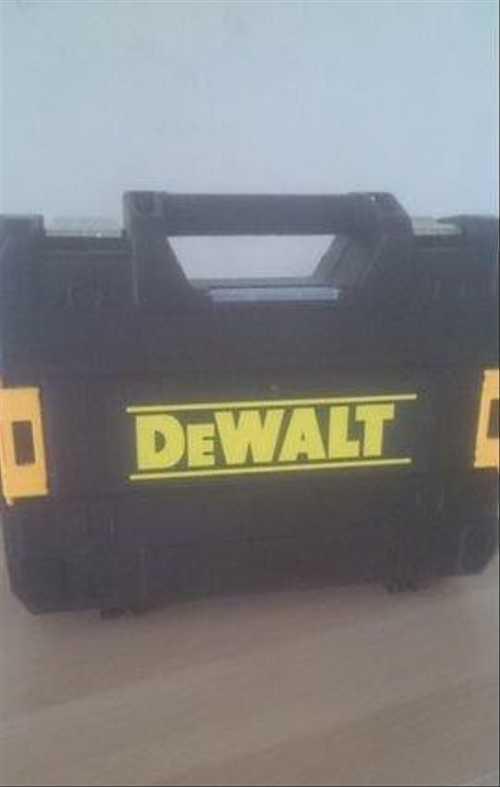 Кейс dewalt tstak