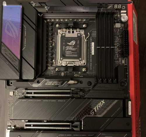 Материнская плата asus ROG strix X670E-E