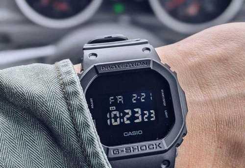Орегинальные часы Casio G-Shock DW-5600BB. Новые