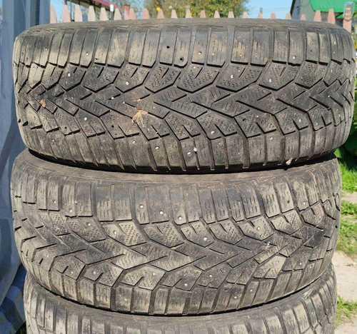 Gislaved NordFrost 100 205/60 R16