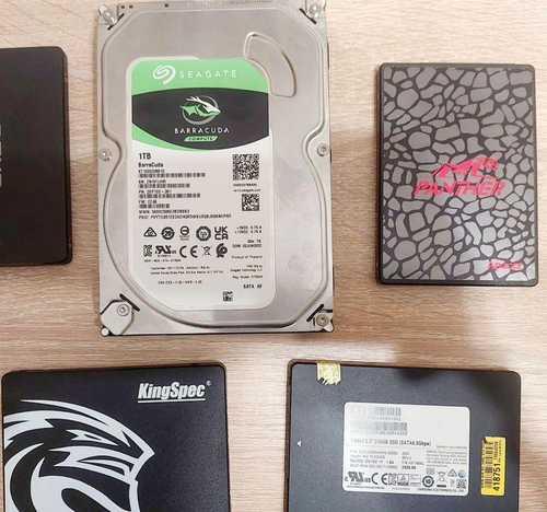 SSD 1TB/SSD 512GB / HDD 1TB / SSD 256 / SSD 240