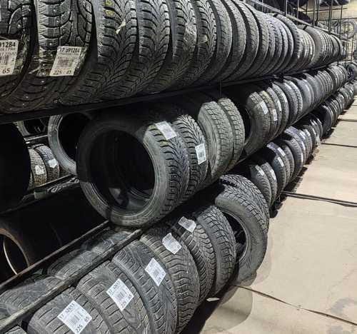 Pirelli Scorpion Winter 215/65 R17 99H