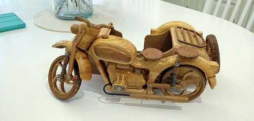 Подарок мотоцикл минибар дерево