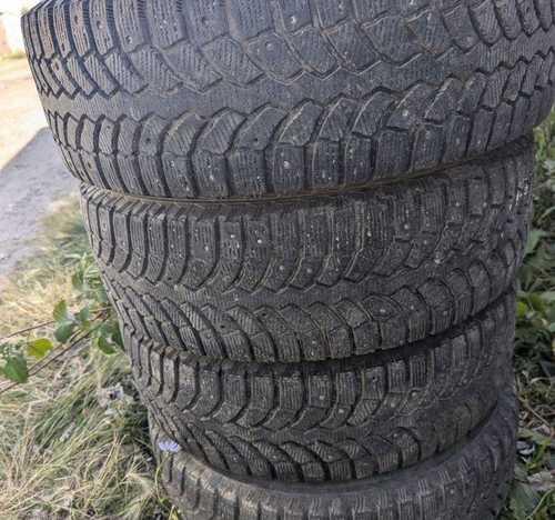 Bridgestone Blizzak Spike-01 195/65 R15 91T