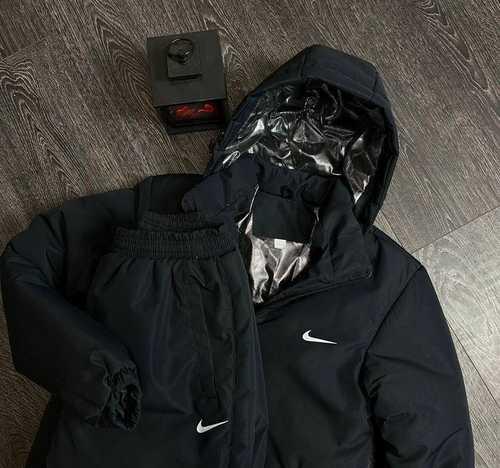 Горнолыжный костюм Nike