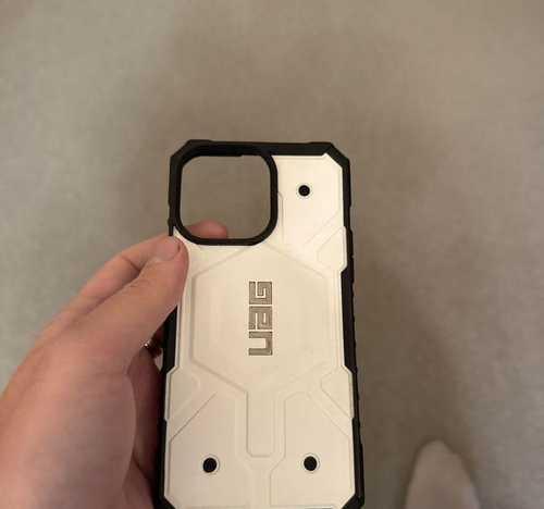 Чехол на iPhone 14 pro max UAG