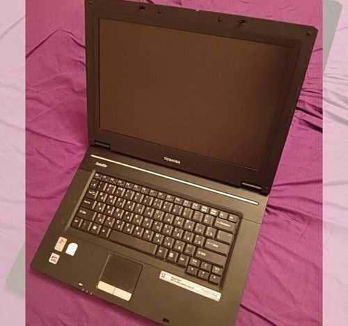 Ноутбук Toshiba Satellite L30-114