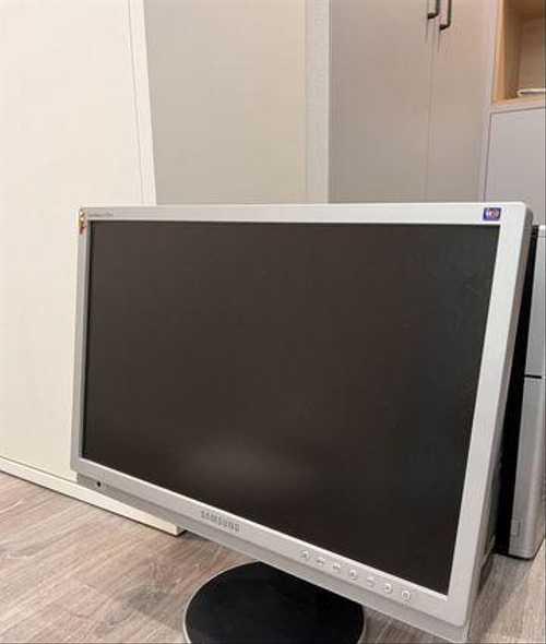 Монитор Samsung SyncMaster 215TW