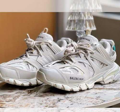 Balenciaga Track 1 White