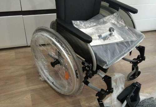 Коляска инвалидная Отто бок комнатная