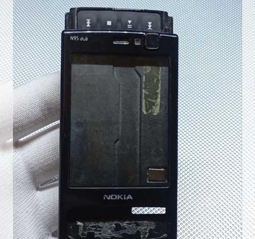 Nokia N95 8 GB China. Передняя панель и салазки