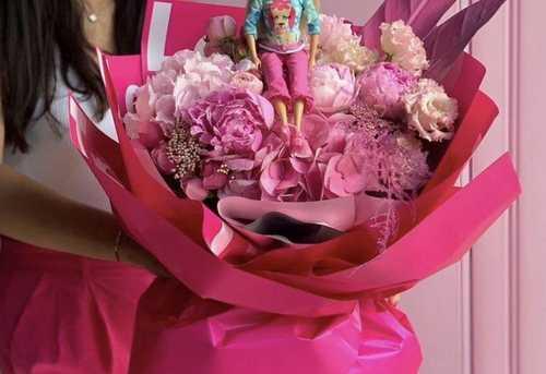 Нежно-розовый Barbie букет живые цветы