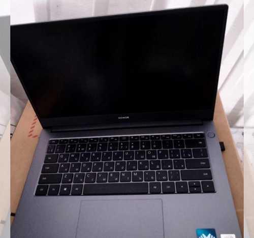 14" HONOR MagicBook X 14 NBR-WAI9, Core i3, RAM 8 ГБ, 256 ГБ, Intel UHD Graphics
