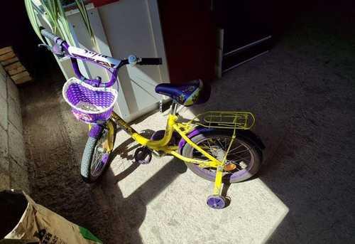 Детский велосипед 4х колесный