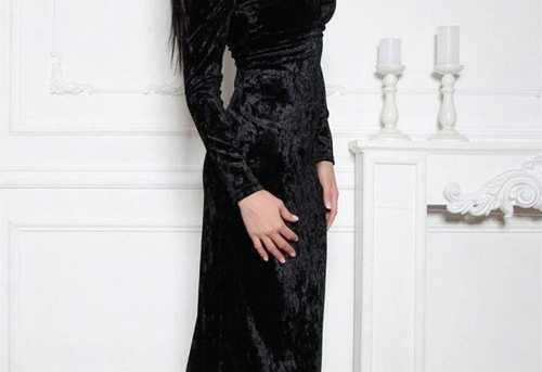 Платье черное велюровое 40-42