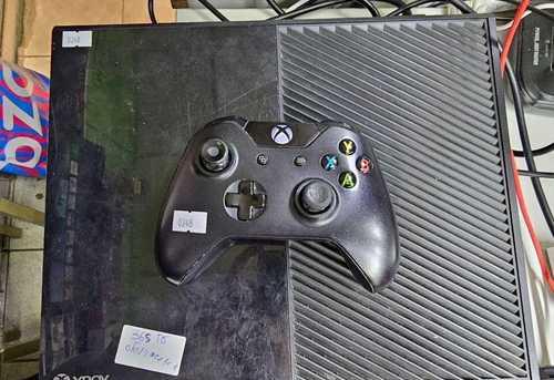 Xbox One 356gb (+1 джойстик)