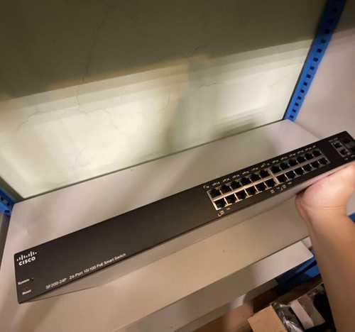 Коммутатор Cisco SF200-24P