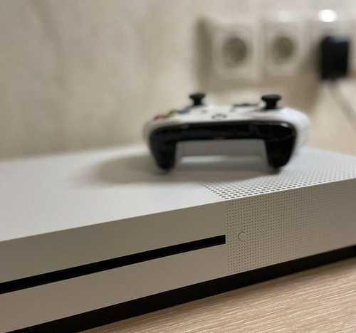 Xbox one s model 1681