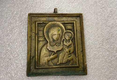 Старинная литая икона Богородица с цатой
