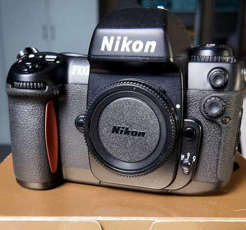 Nikon F100 - Полный Комплект Идеальный Коллекционн