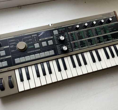 Синтезатор Korg Microcorg