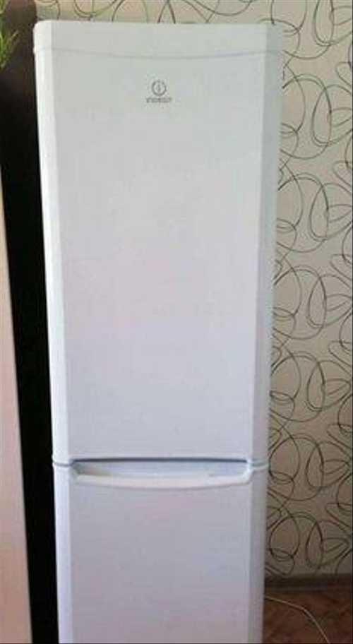 Холодильник Indesit (No Frost)