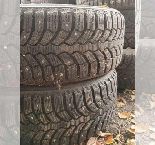 Bridgestone Blizzak Spike-01 195/50 R15