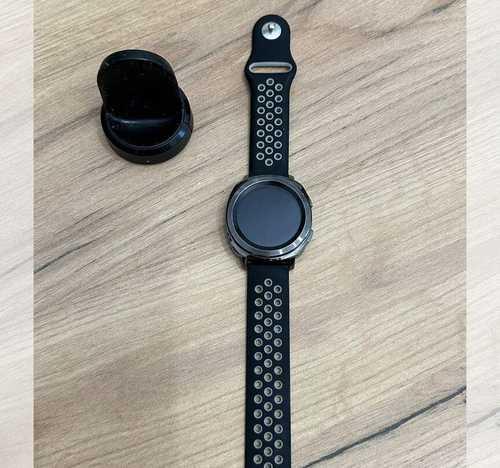 Смарт часы Samsung gear sport