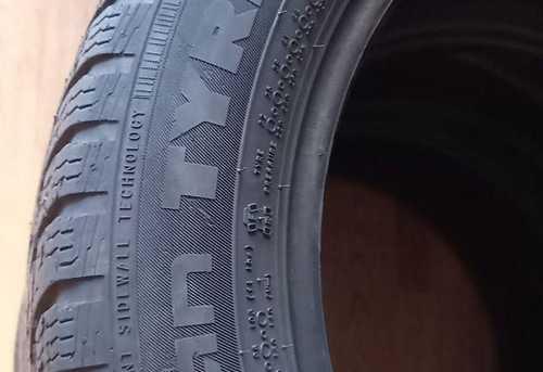 Nokian Tyres WR Snowproof 205/55 R16