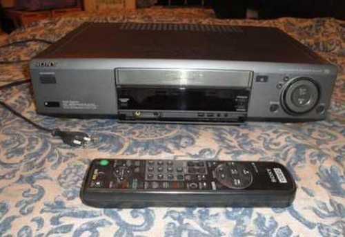 Видеомагнитофон кассетный Sony SLV-X717
